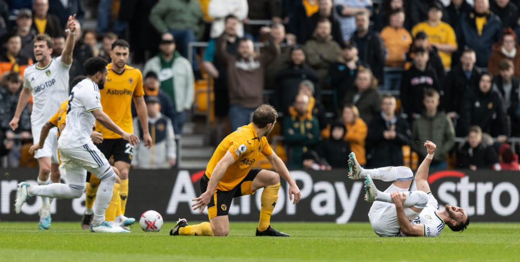Parker says Wolves should have had third red card in Leeds win