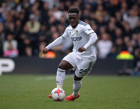 PL club now close to signing 19-year-old Leeds star as saga takes new twist