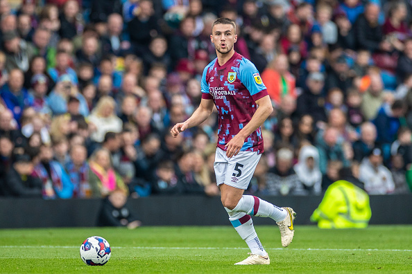 Southampton elbow Leeds aside to win race for £15m rated PL star