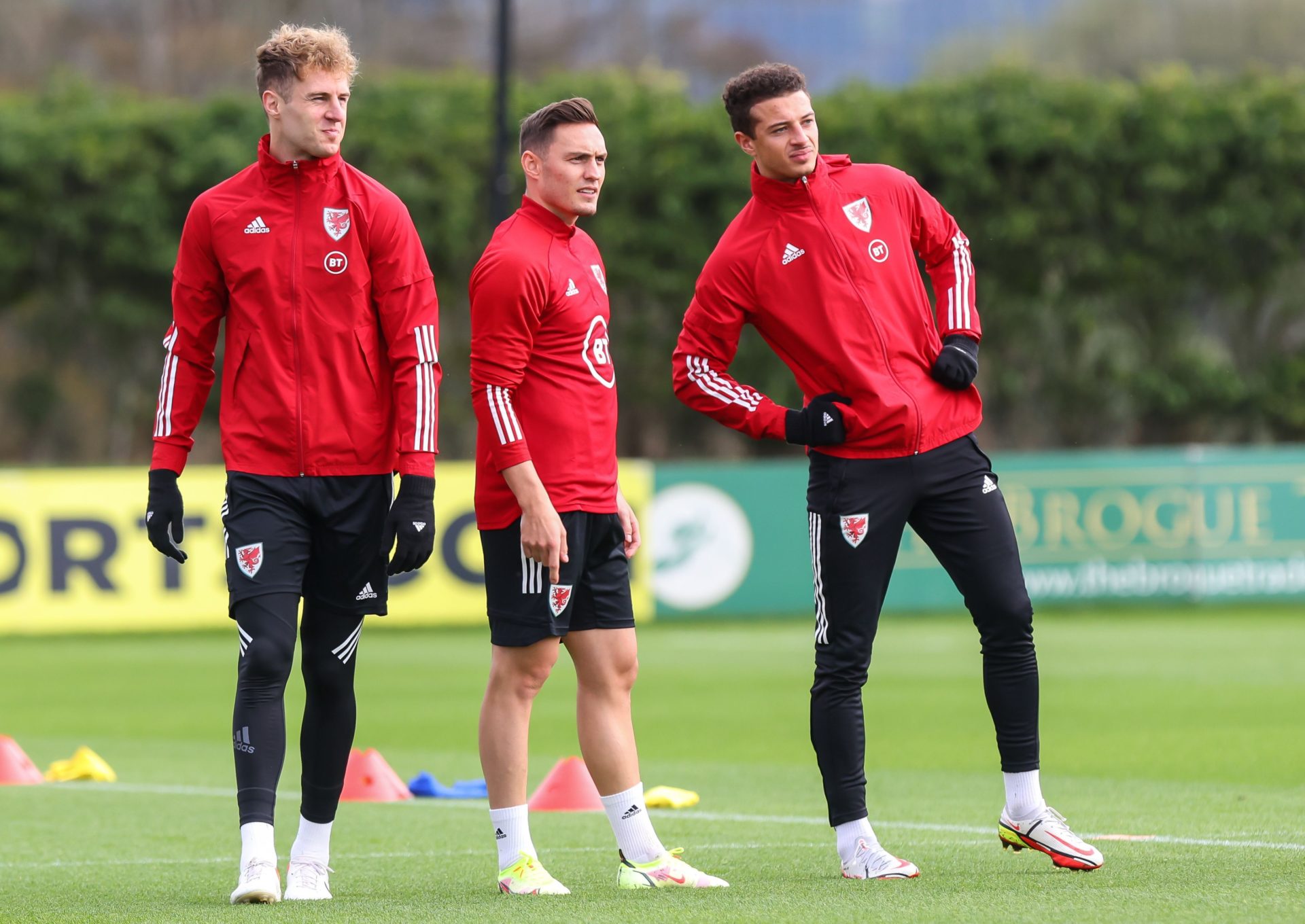 'I can'... Connor Roberts names the three Leeds United players he ...