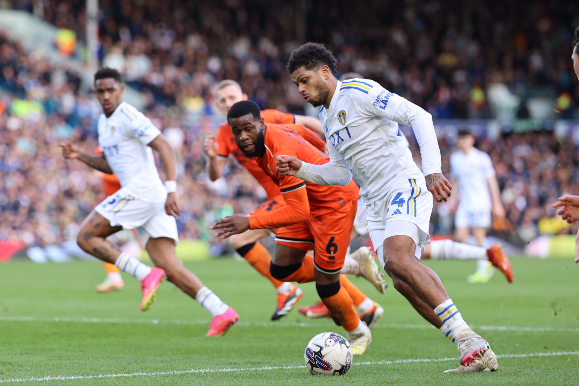 Sky Sports man says Leeds United player 'carries the ball so well', he ...