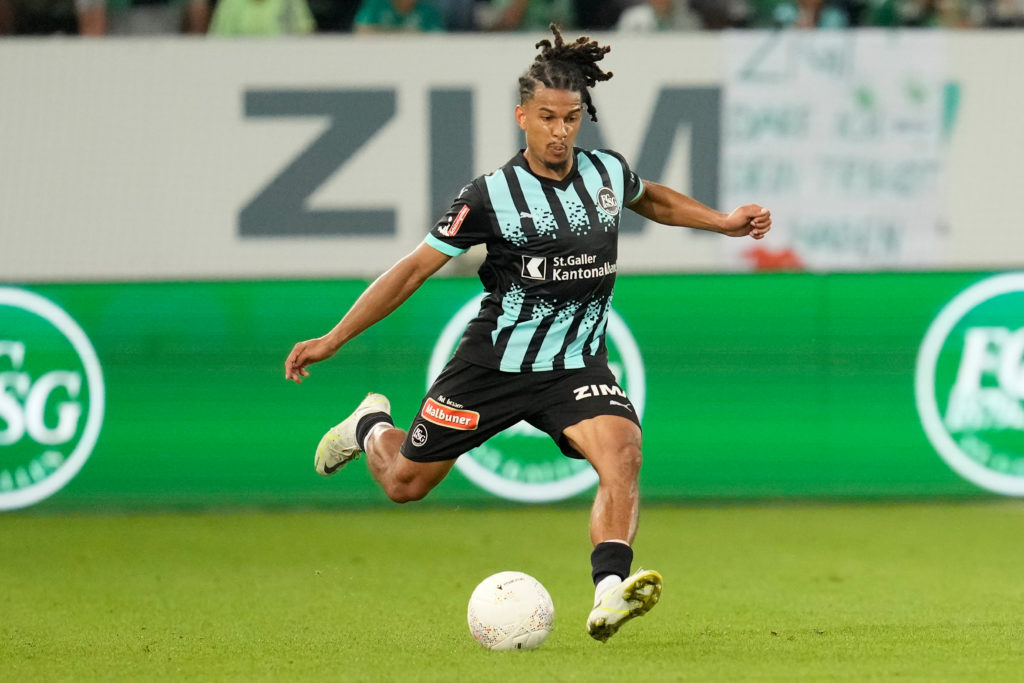 How much Leeds United are paying to sign Isaac Schmidt with deal at an ...