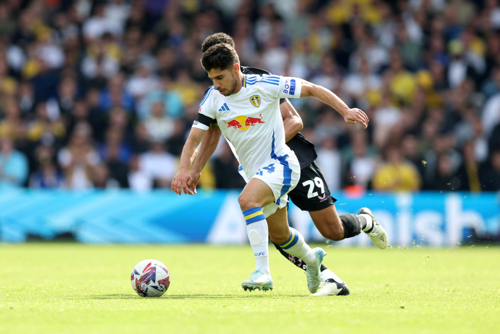 New Leeds United signing is already raising an 'alarm' at Elland Road