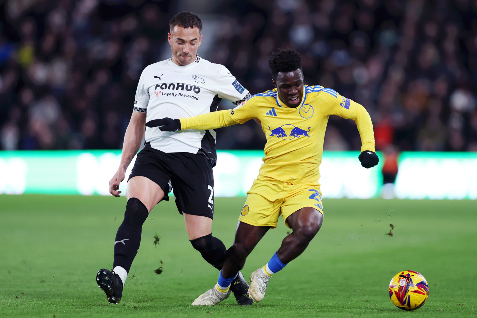 Leeds United player ratings vs Derby County, Manor Solomon and Brenden ...