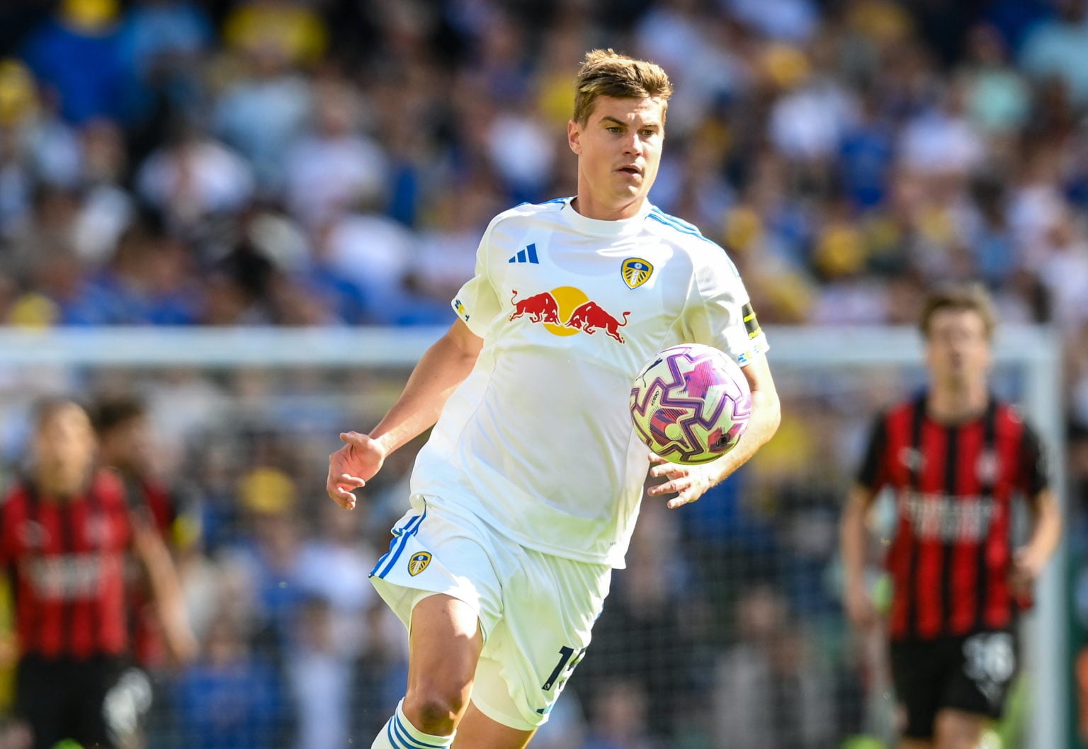 Something at Manchester United has just made Leeds United star Jaka ...