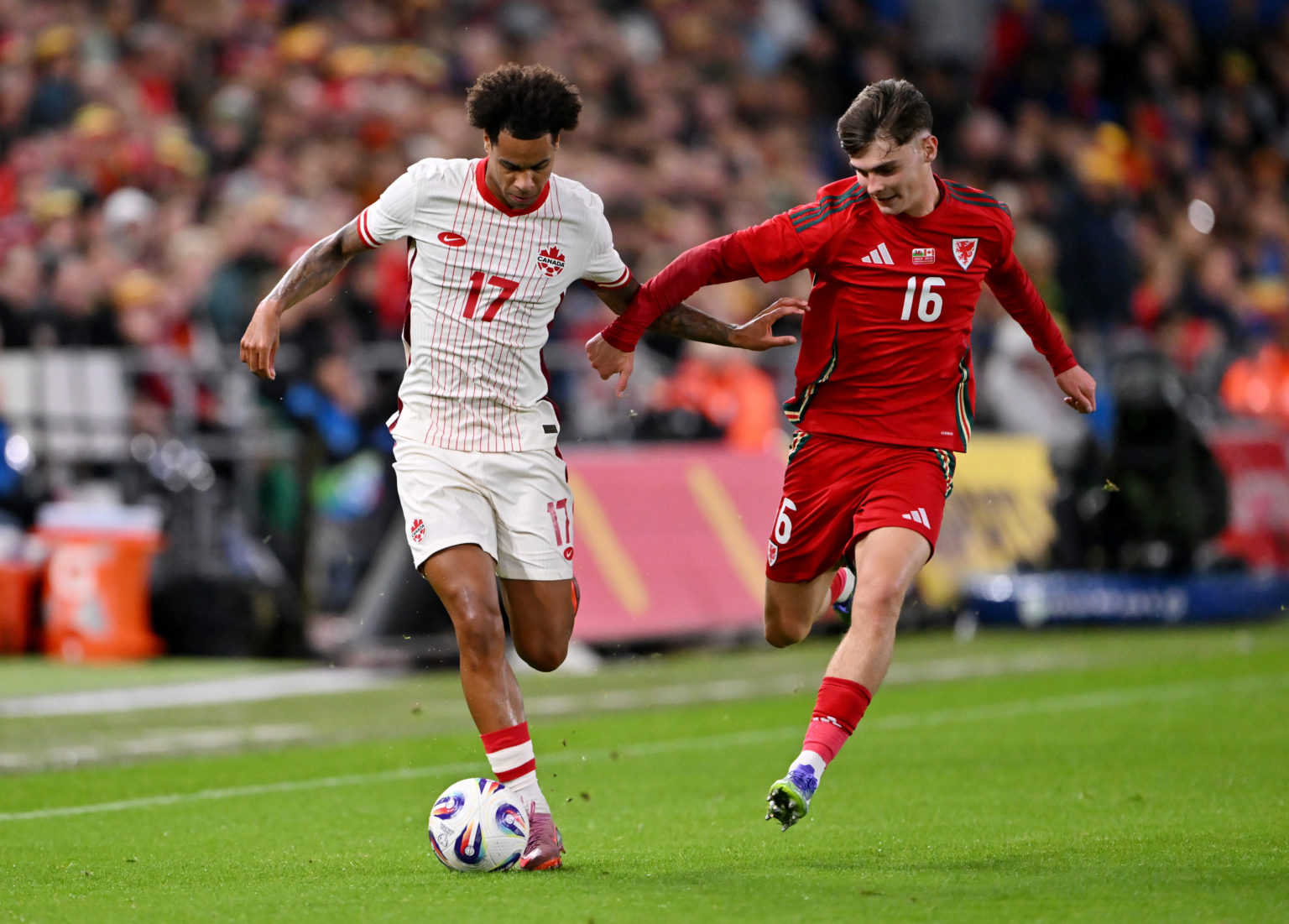 Rising Leeds United academy prospect lauded after surprise first start ...