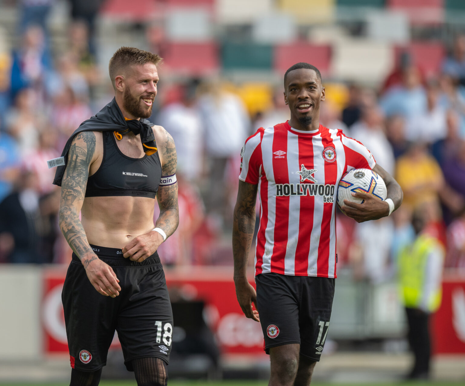 Leeds United fans angry at 49ers after hearing Nick Hammond and Angus ...